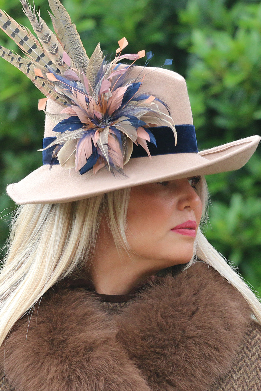 Fedora side sweep hat in camel – Le Jabot & Stock Co.